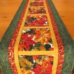 Christmas Table Runner Gorgeous Poinsettias on Luulla