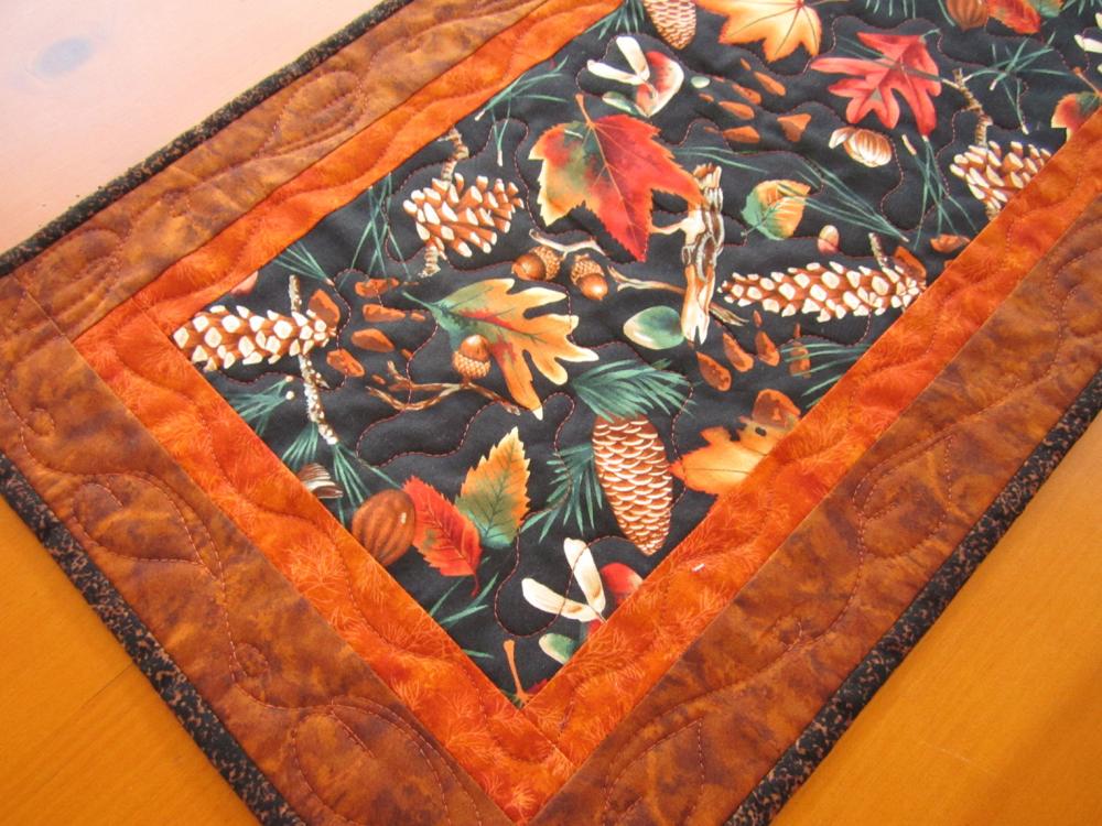 Rustic Mountain Table Runner on Luulla