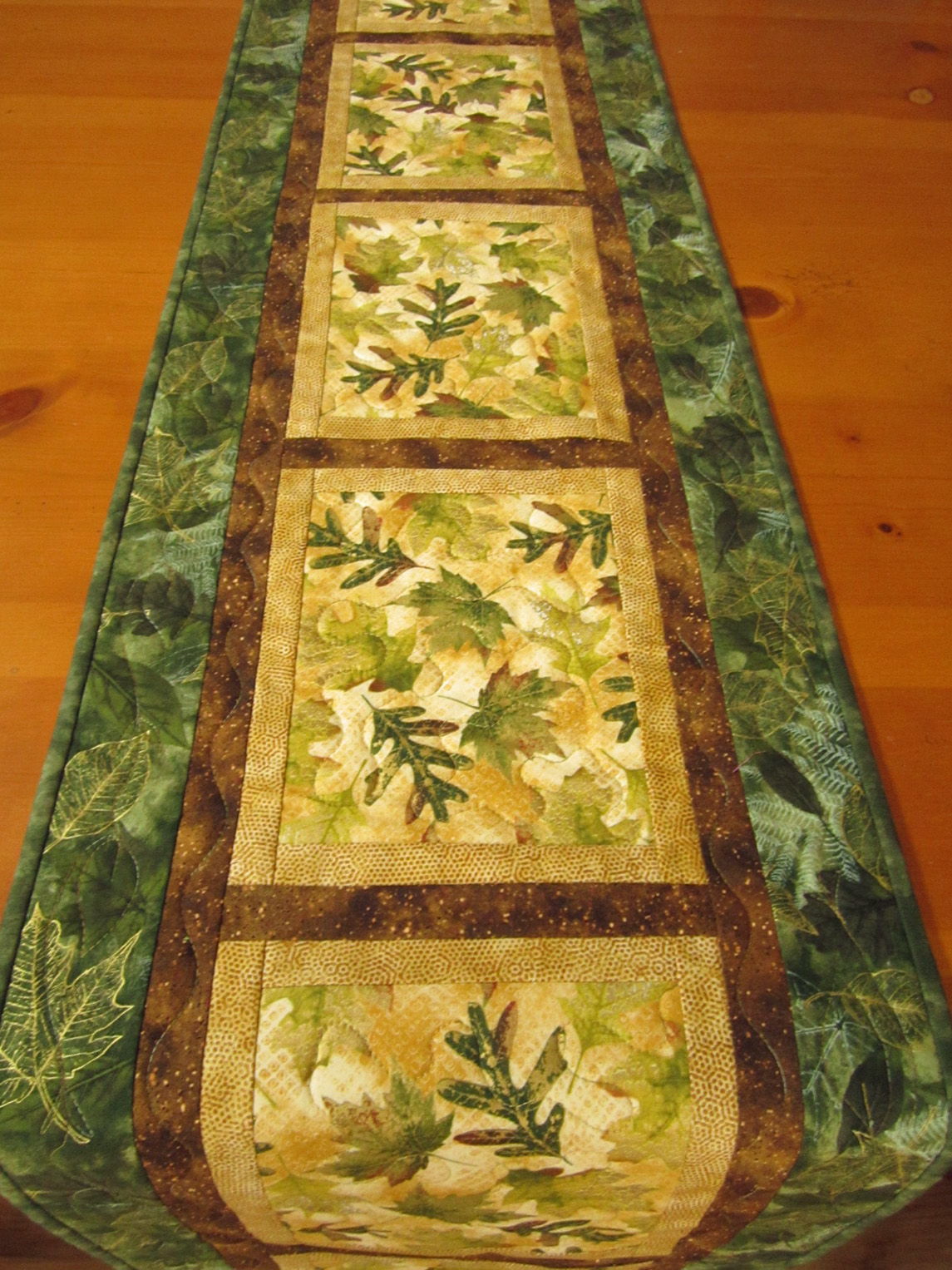 Quilted Table Runner Nature's Beauty on Luulla