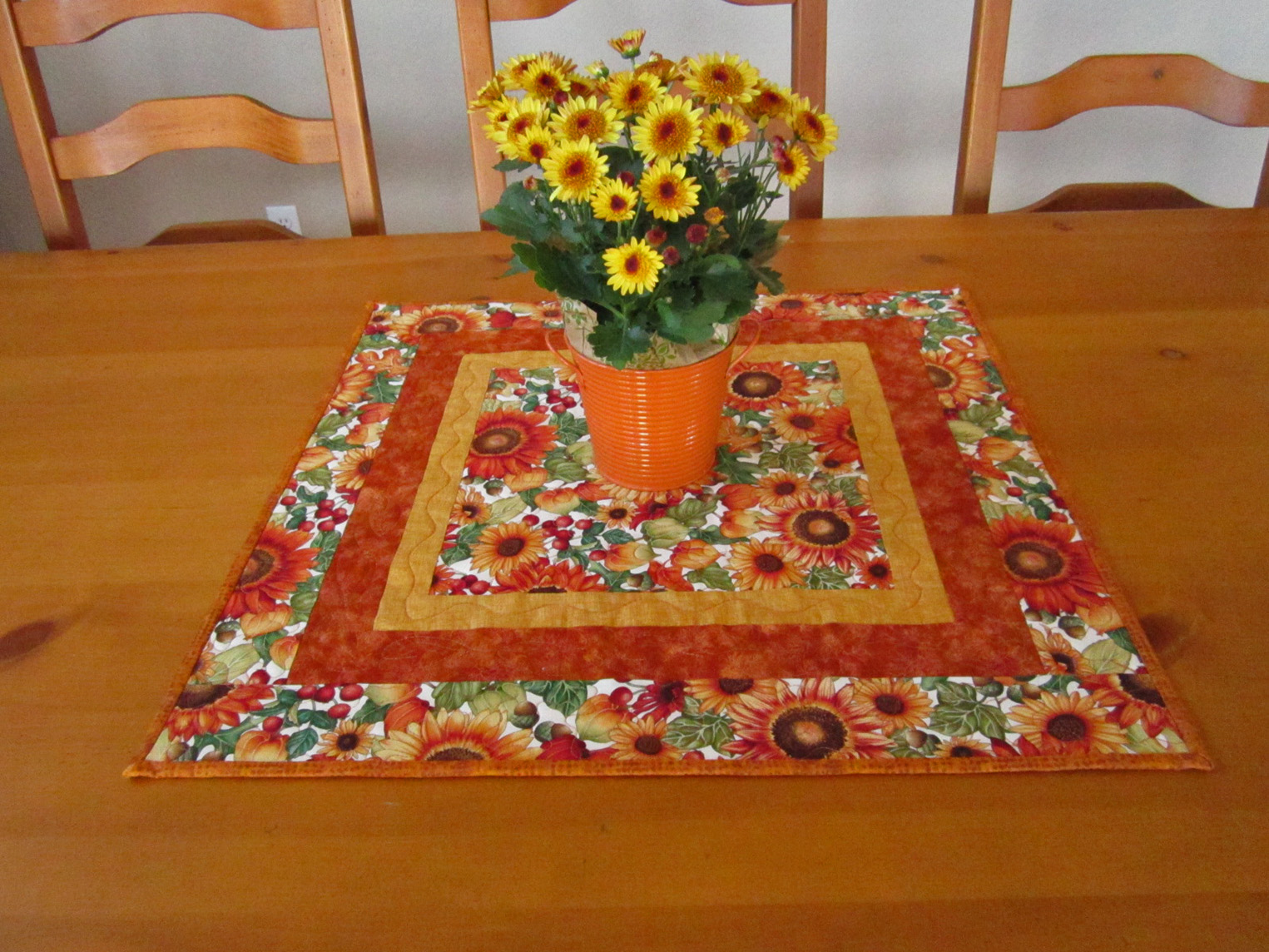 Quilted Table Topper Sunflowers on Luulla