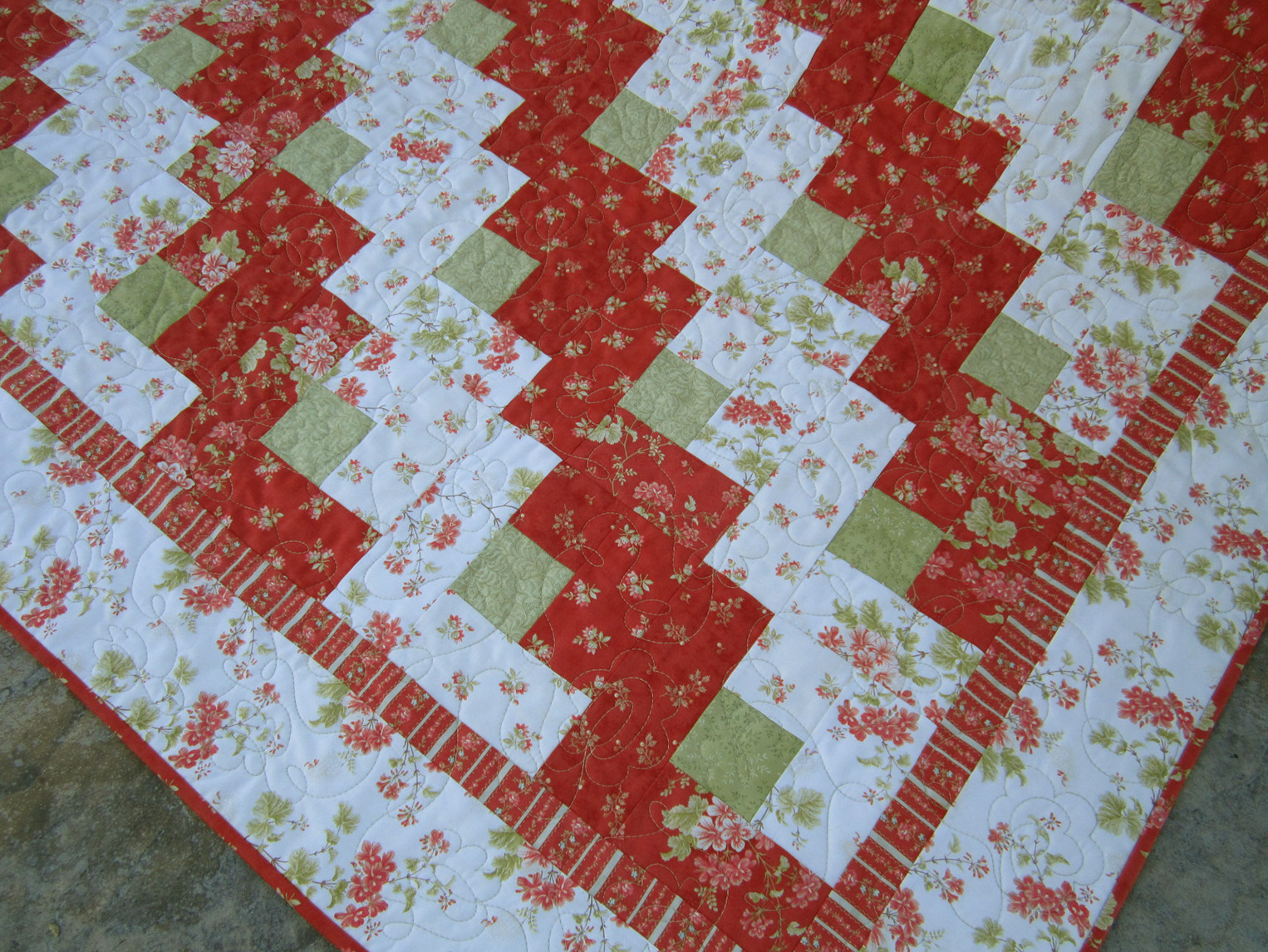 Handmade Quilt Floral Quilt, Lap Quilt, Patchwork Quilt on Luulla