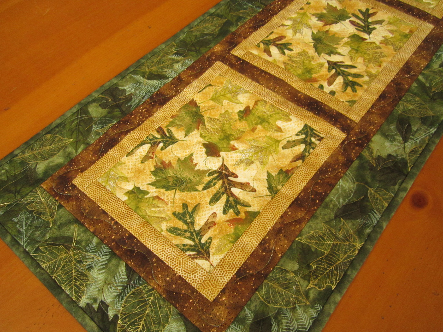 Quilted Table Runner Nature's Beauty on Luulla